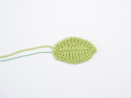 17 Crochet Leaf Patterns - Beautiful Crochet Leaves - Hookok