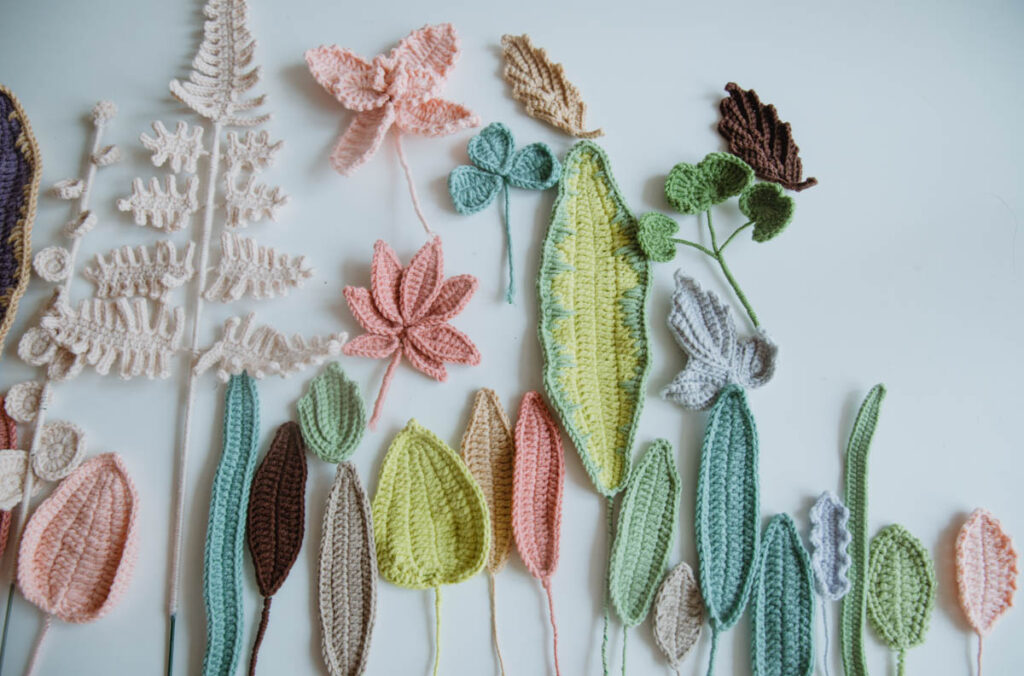 17 Crochet Leaf Patterns - Beautiful Crochet Leaves - Hookok