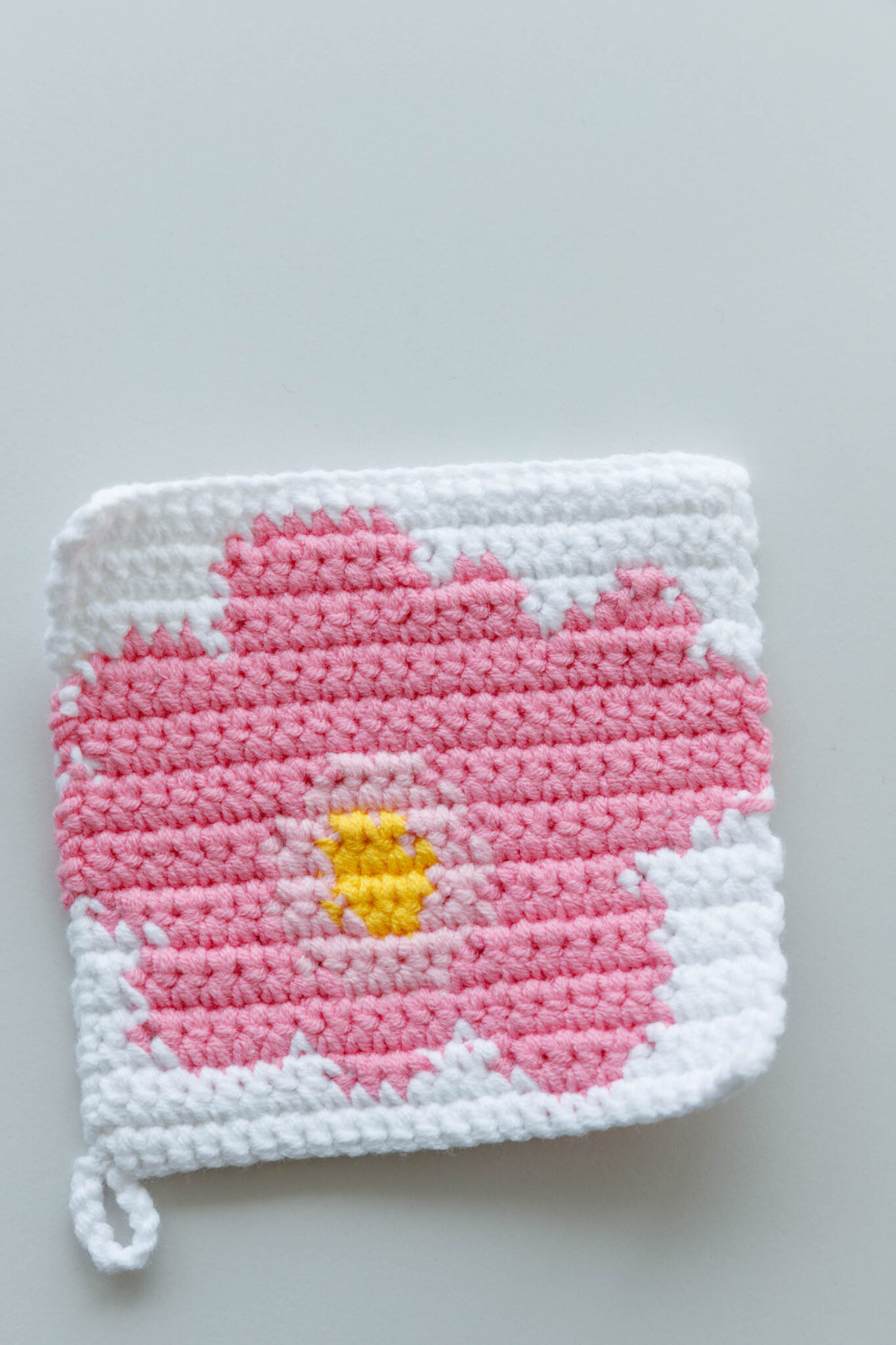 Crochet Big Flower Coaster - Free Pattern - Hookok