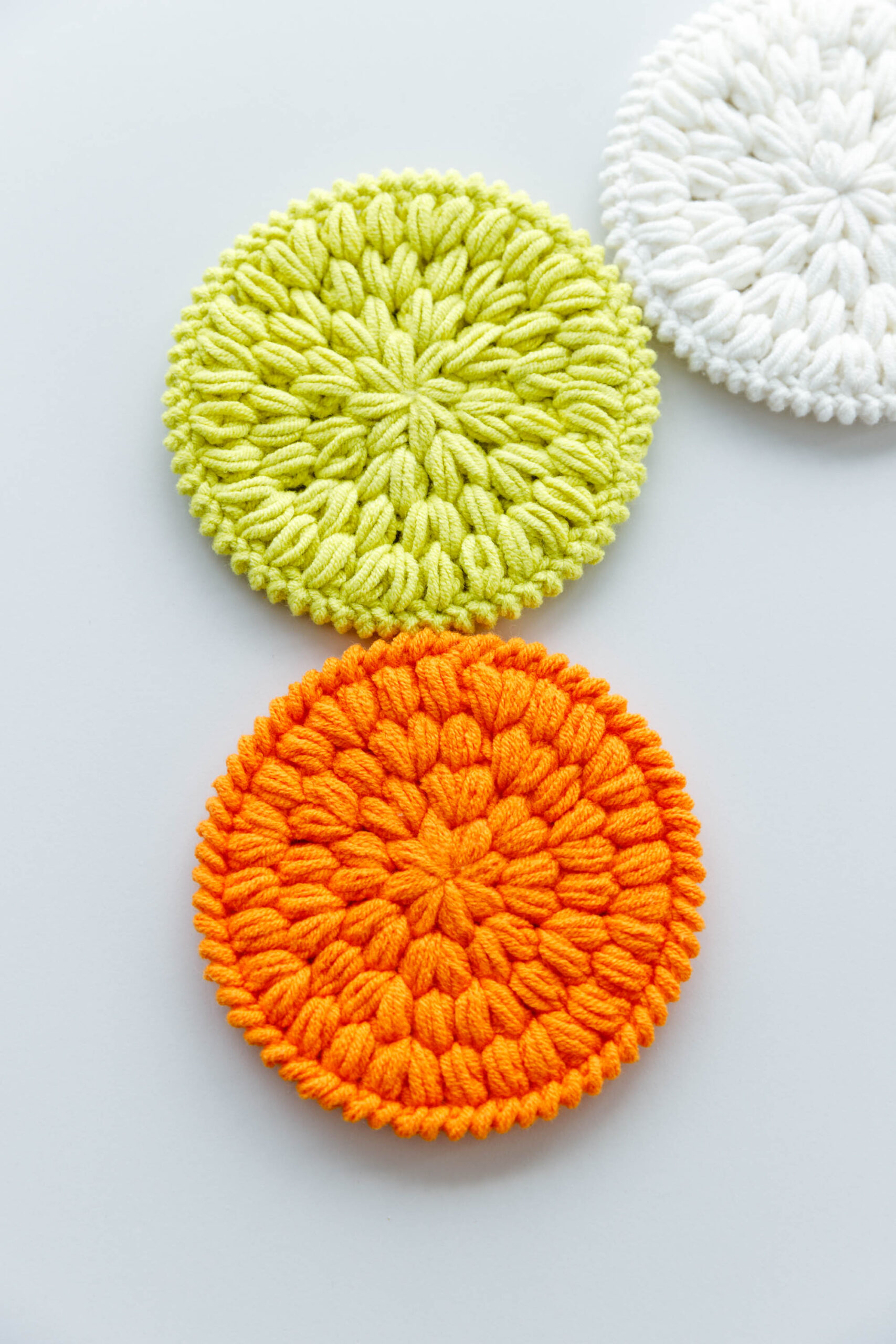 Crochet Round Puff Coaster- Free Pattern - Hookok