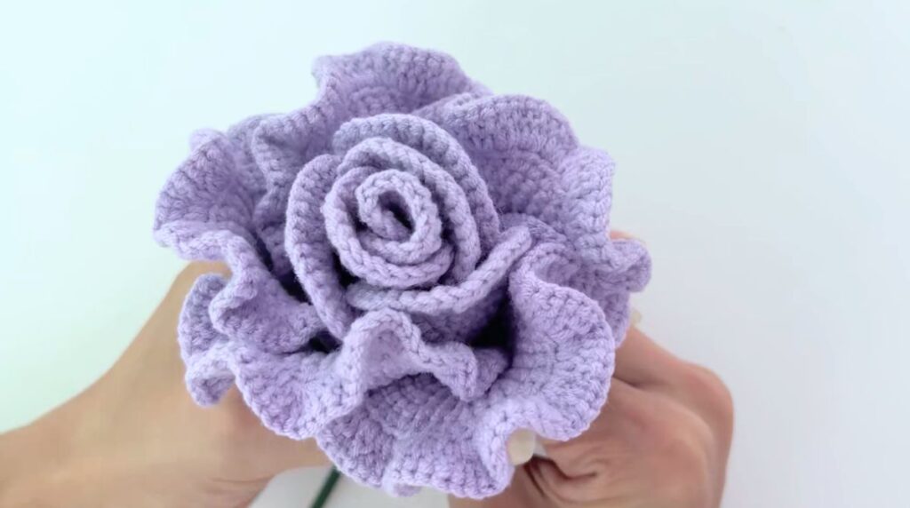 Crochet Aisha Rose - Free Pattern - Hookok