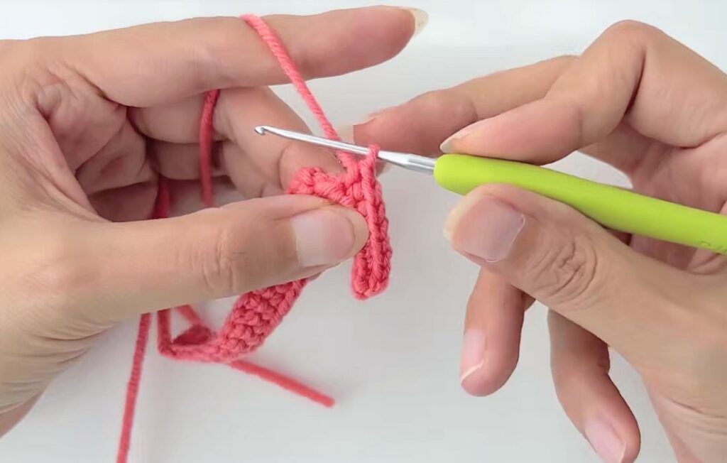 Crochet Letter F Pattern - Hookok