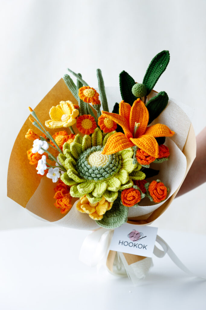 HOOKOK Bouquet – Green Sunflower and Olive Bouquet (11 pieces) - Hookok