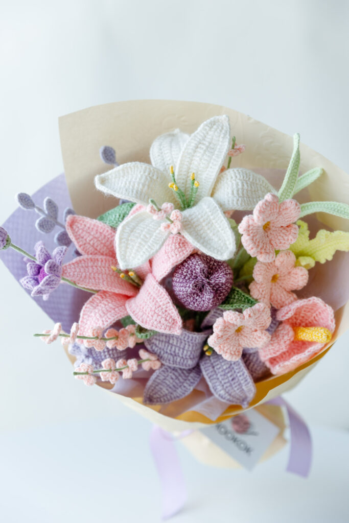 Lily and Primrose Flower Bouquet Kit – with PDF pattern - Hookok
