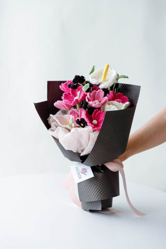 Gesang and Rabbit Ears Flower Bouquet Kit – with PDF pattern - Hookok