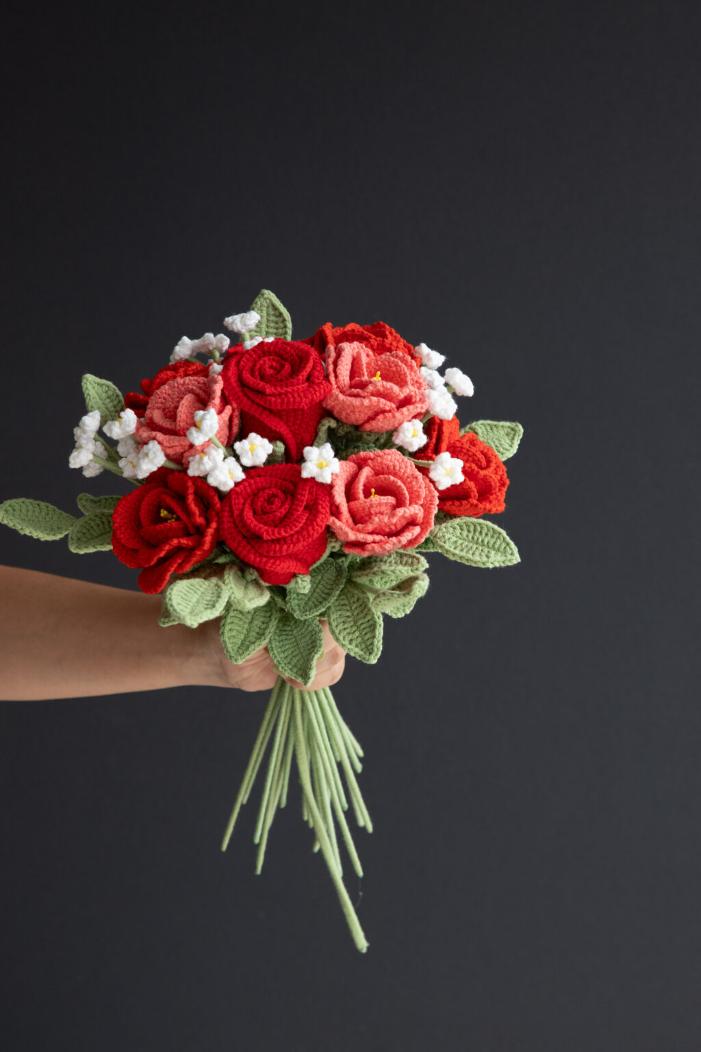HOOKOK Bouquet – Red Rose Wedding Bouquet (22 pieces) - Hookok
