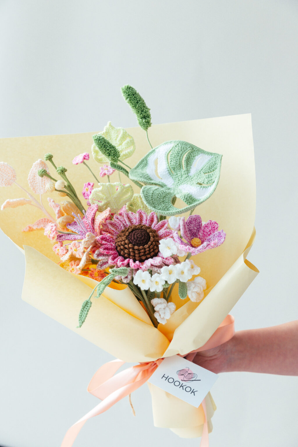 HOOKOK Bouquet – Mixed Color Sunflower Bouquet (13 pieces) - Hookok