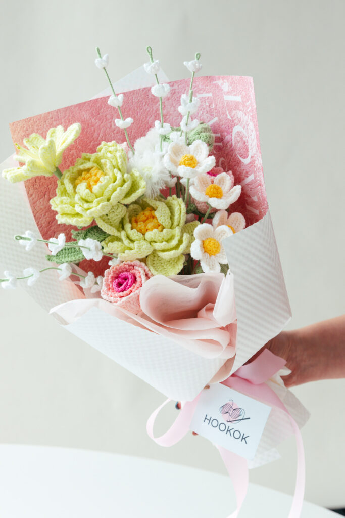 HOOKOK Bouquet – Cream Yellow Peony Bouquet (14 pieces) - Hookok