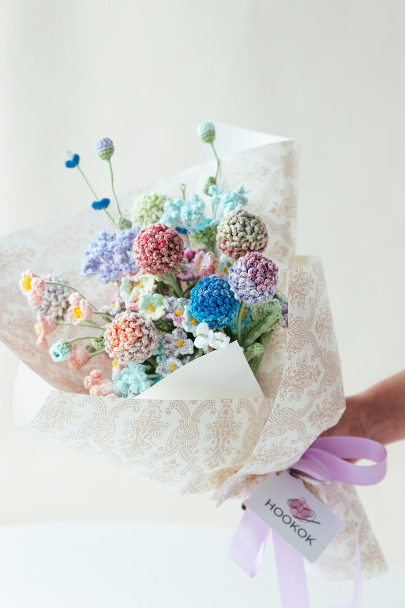 HOOKOK Bouquet – Lace Flower and Ping Pong Chrysanthemum Bouquet (18 ...