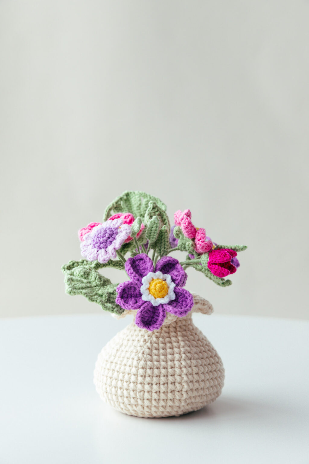 Small Flower and Vase Crochet Kit – with PDF pattern - Hookok